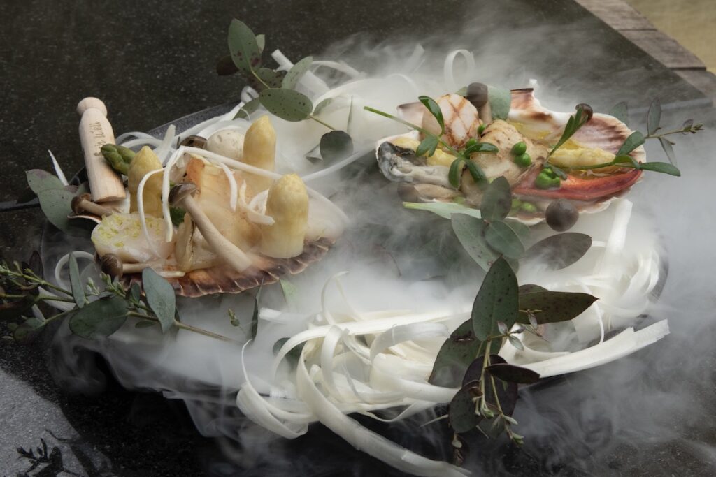 Dumplings van asperge bij Brienen aan de Maas: ‘Smerig lekker ...